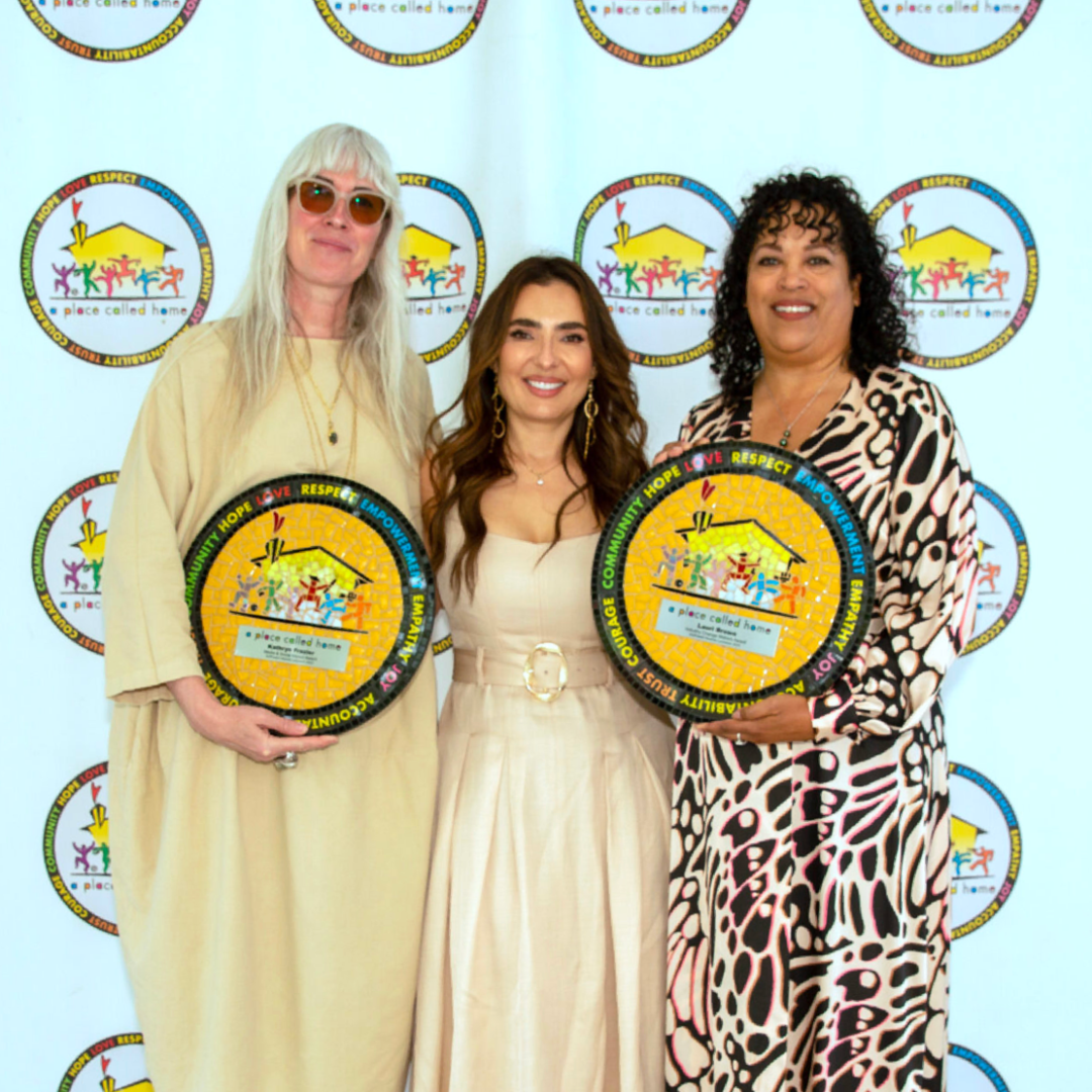 Celebrating Achievements with Art: Discover the Unique Awards Crafted ...